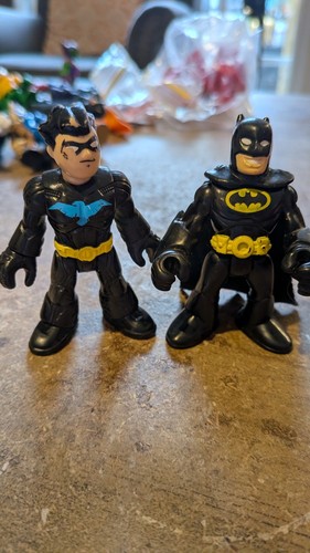 Imaginext DC Super Friends Batman, Nightwing, Joker, Scarecrow + more ...