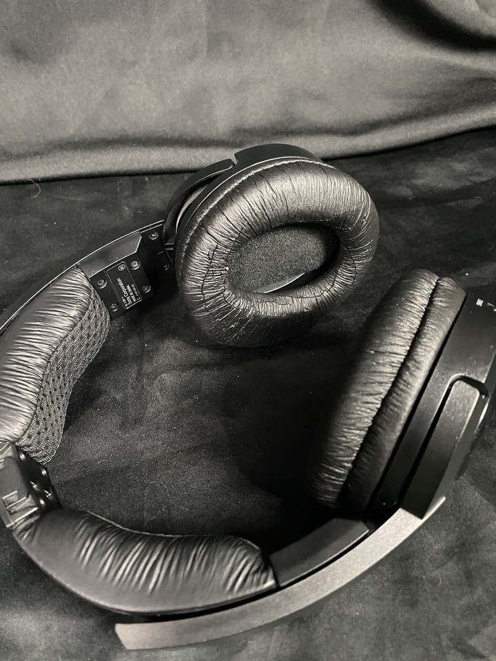 SONY MDR-RF985R Black Automatic Tuning Wireless Over-Ear RF Headphones ...