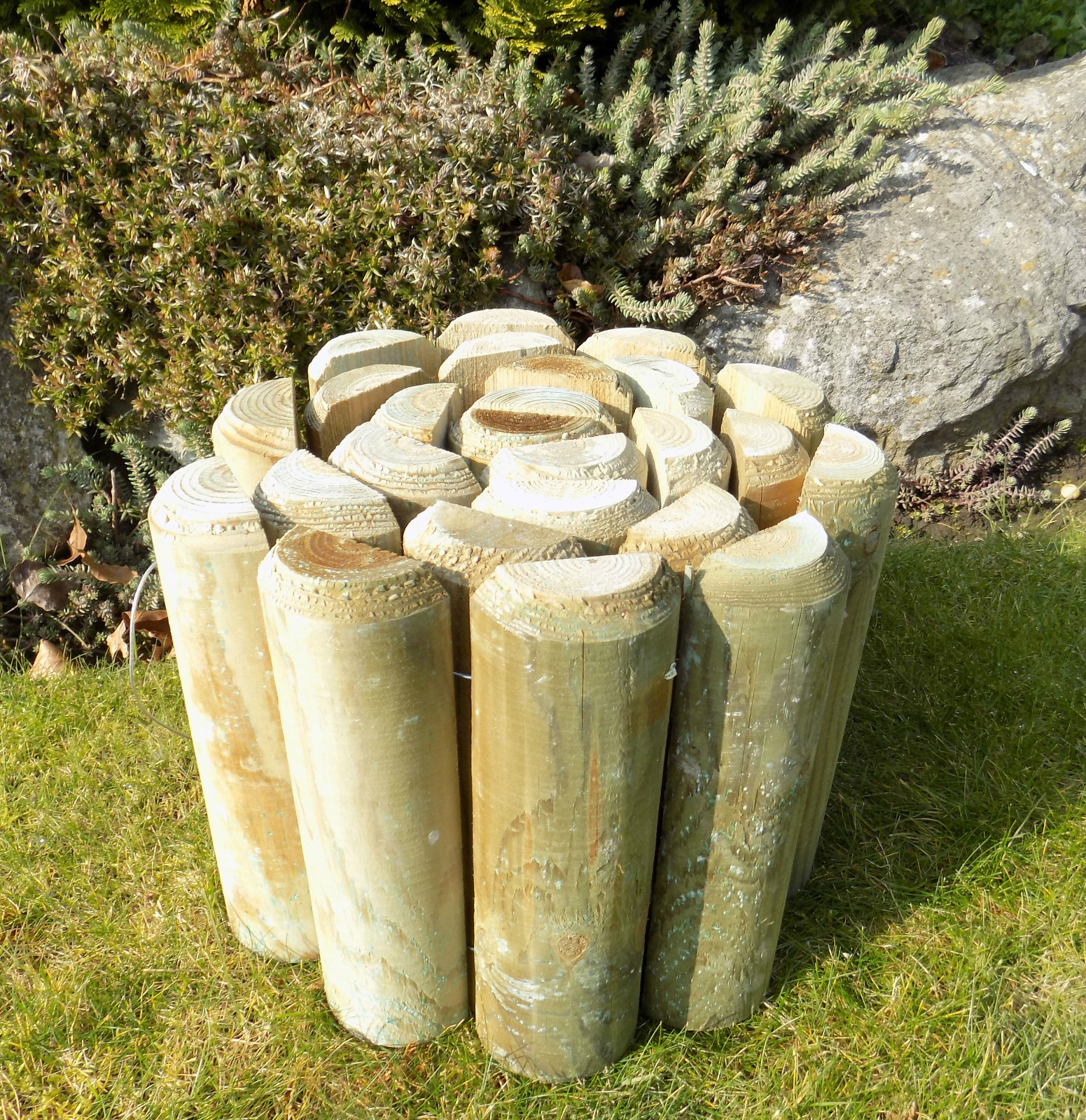 Garden Edging Log Roll | Fasci Garden