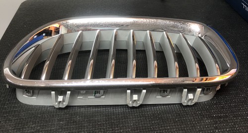 BMW 5 Series Front Left Driver Side Chrome Kidney Grill 51137336477 OEM ...
