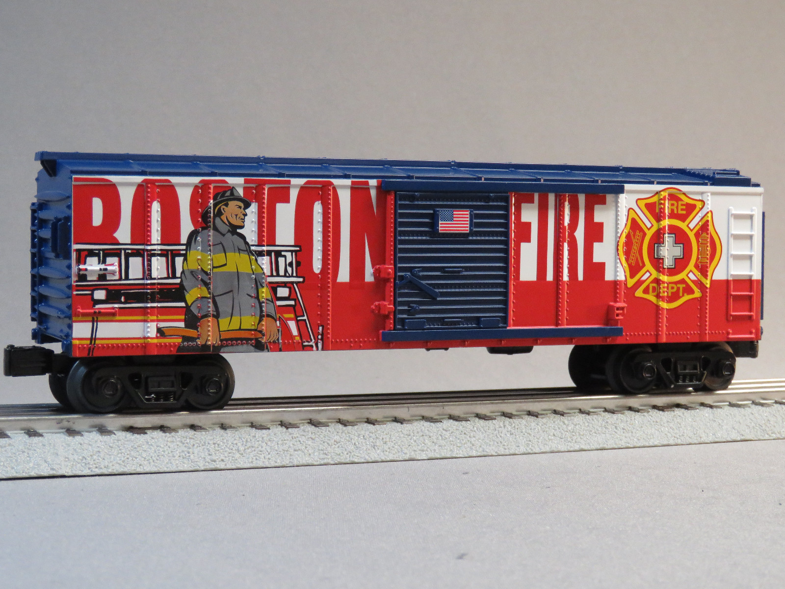 MTH RAIL KING BOSTON FIRE DEPARTMENT BOXCAR O GAUGE train car 30-74909 ...