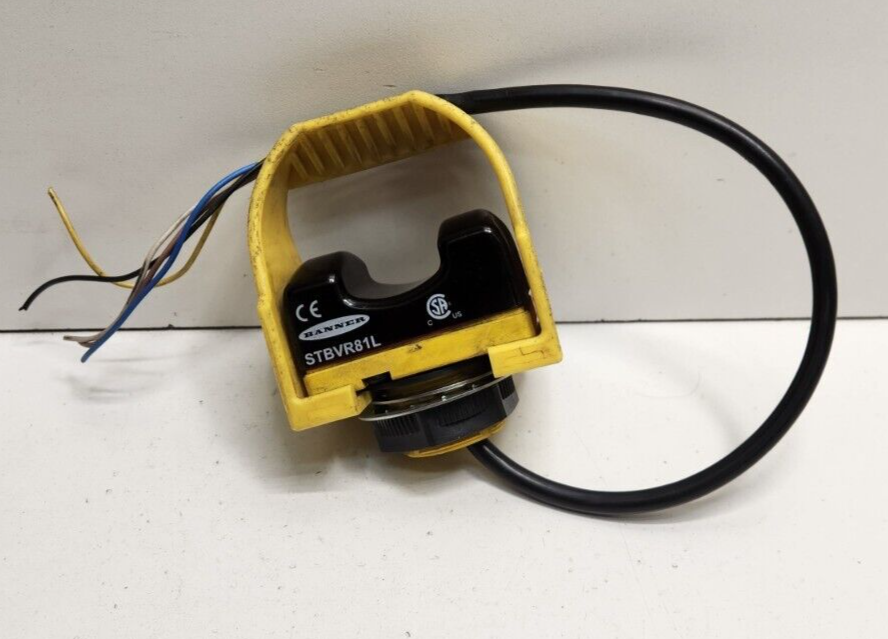 GUARANTEED! BANNER 30V SELF-CHECKING TOUCH BUTTON W/YELLOW F.C ...