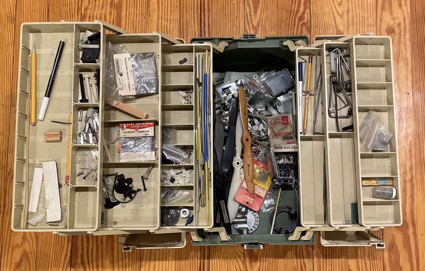 Vintage Plano 8606 Lockable Fishing Tackle Box Large RC Airplane Parts ...