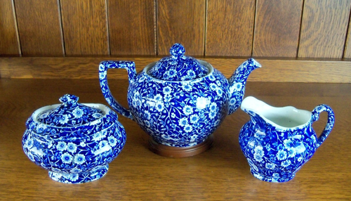 Lovely CALICO BLUE TEAPOT & Lid, SUGAR & CREAMER Crownford Stamp ...