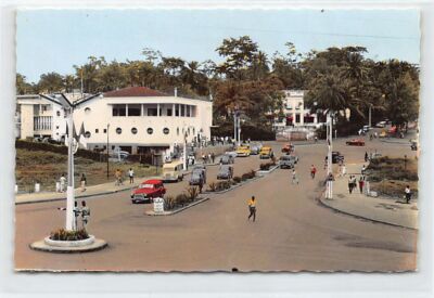 Cameroon - YAOUNDÉ - The post office - Publ. Hoa Qui 2952 | eBay