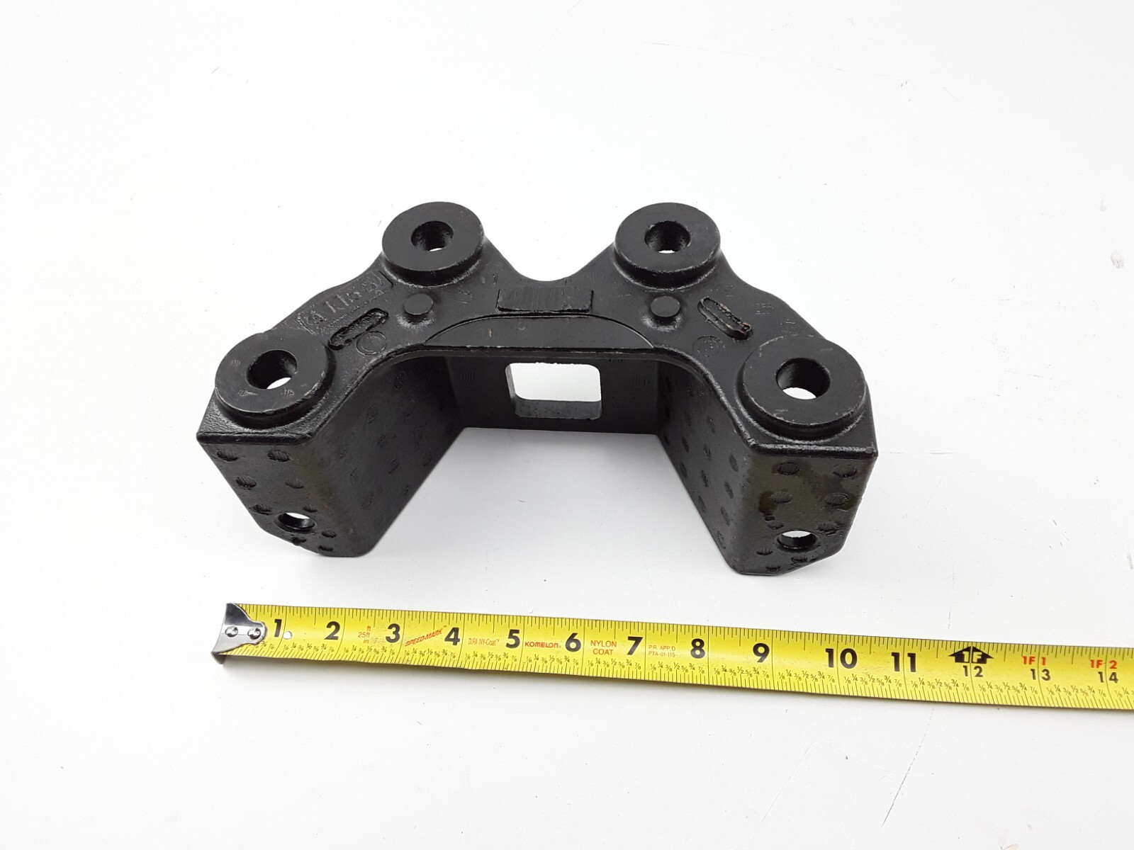 Freightliner 01-30133-000 Engine Support Bracket Ductile Iron on Frame ...