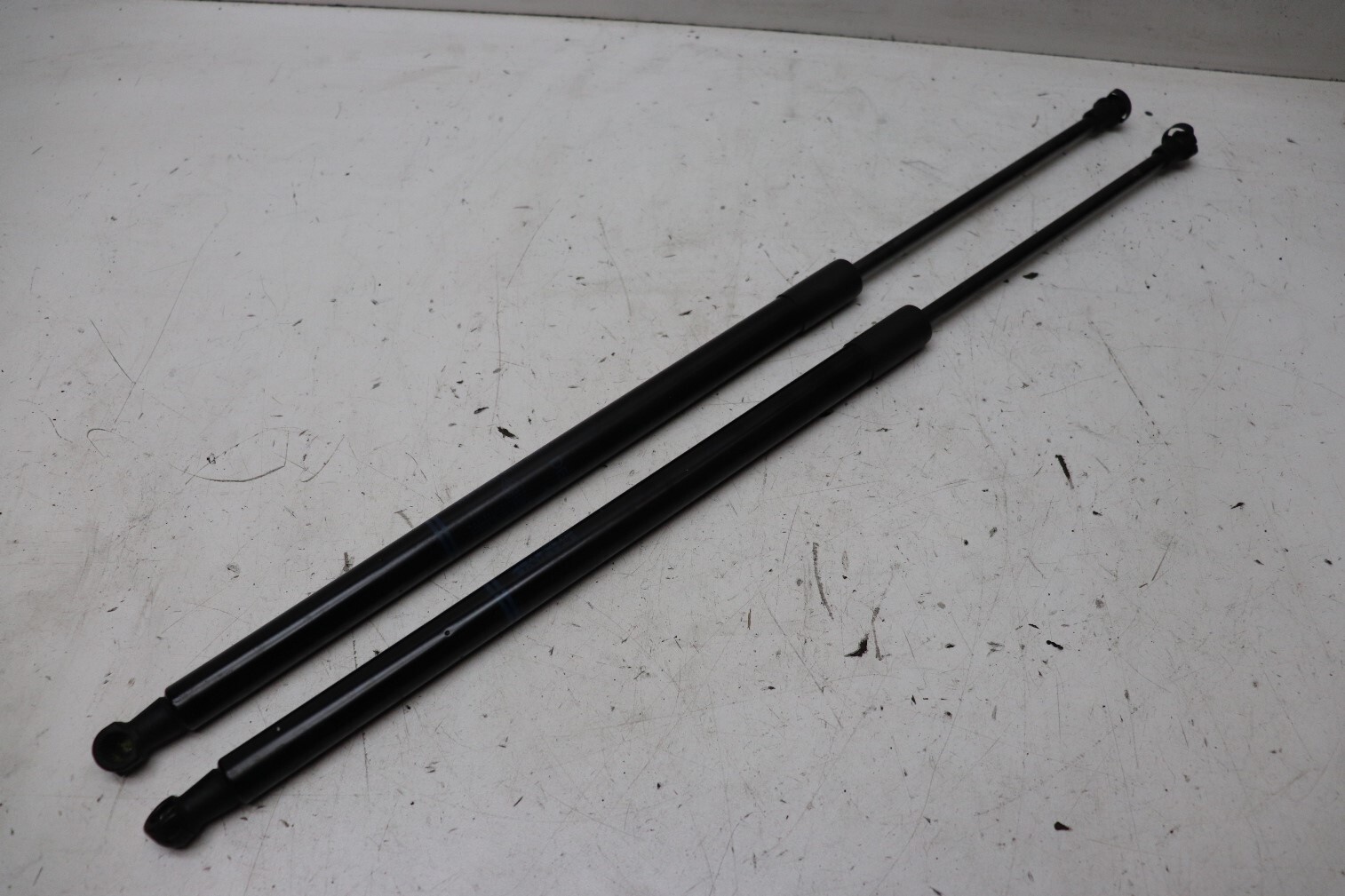 Porsche Cayman GT4 981 2016 Rear Boot Hatch Gas Support Struts ...