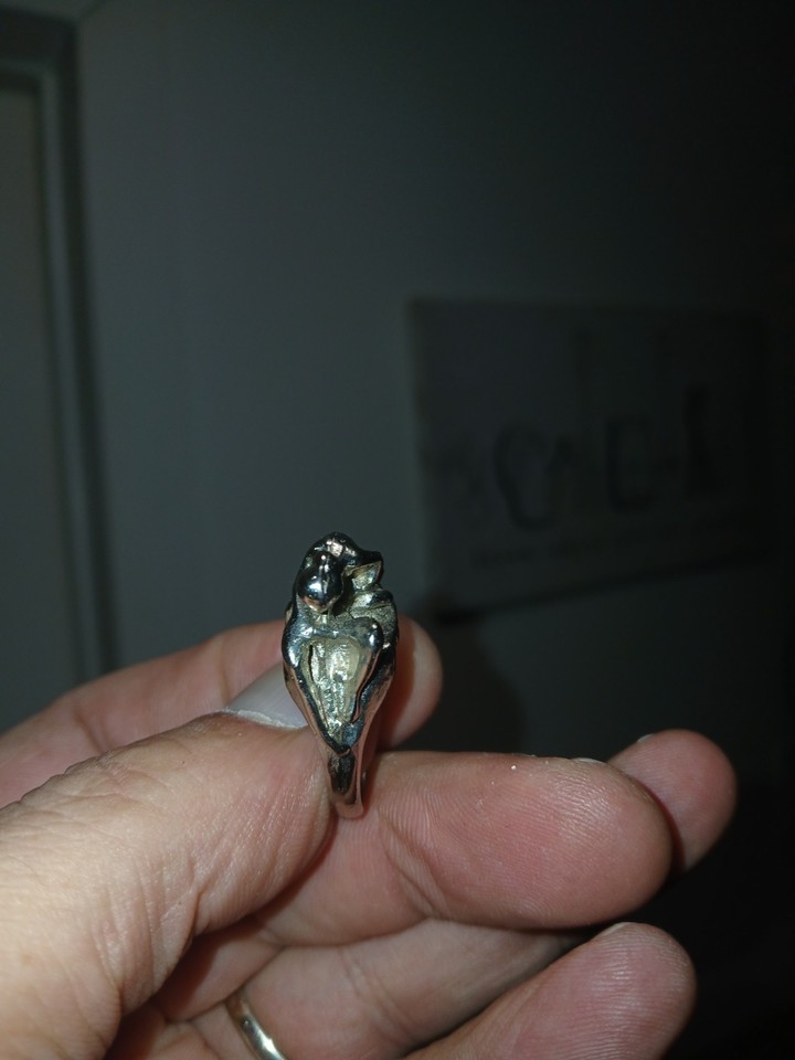 Vintage 1970s Erotic Couple kamasutra cast 69 detailed statement ring ...