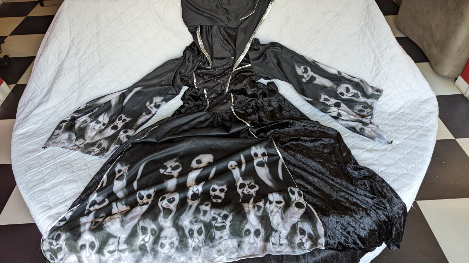 Spirit Halloween ghost dress hood clothes size L larg… - Gem