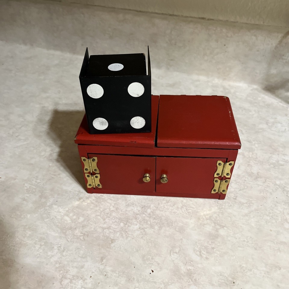 Magic Sucker Die Box. Classic Magic Trick From Abbott’s Or Tannens ...