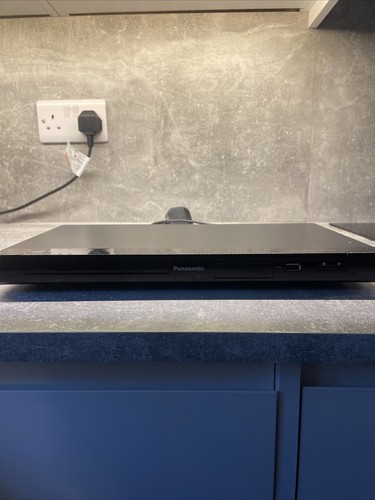 Panasonic DVD S48 Player with USB and 1080p Up-Conversion (Inc Remote ...