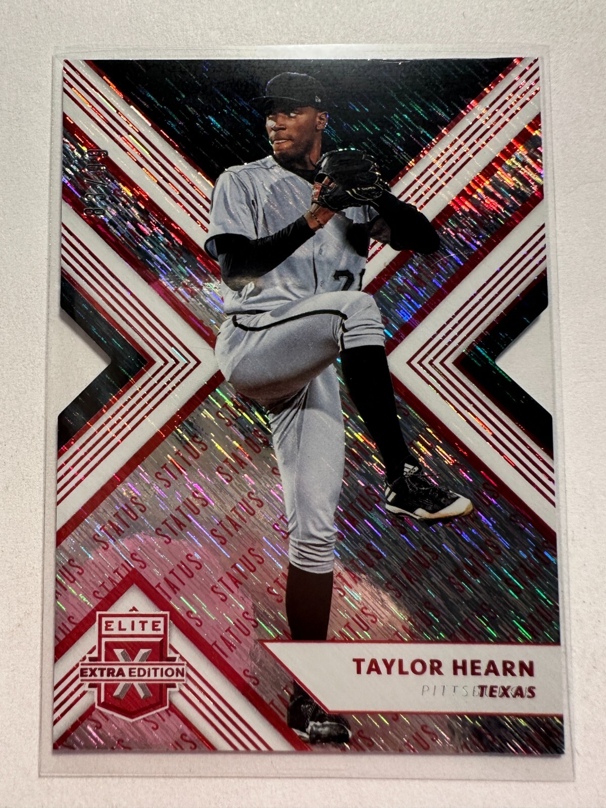 K60,202 - 2018 Elite Extra Edition Status Die Cut Red #29 Taylor Hearn ...