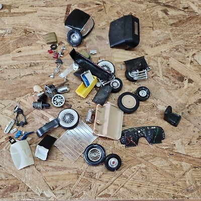 VINTAGE LOT OF Model Car Kit Random Parts (b5) 4oz | eBay