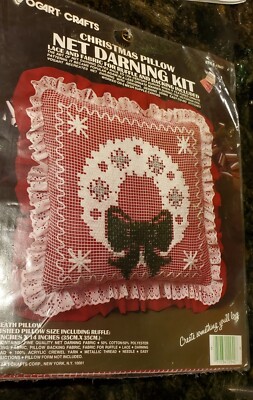 Christmas Wreath Pillow Net Darning Kit by Vogart Crafts BRAND NEW ...