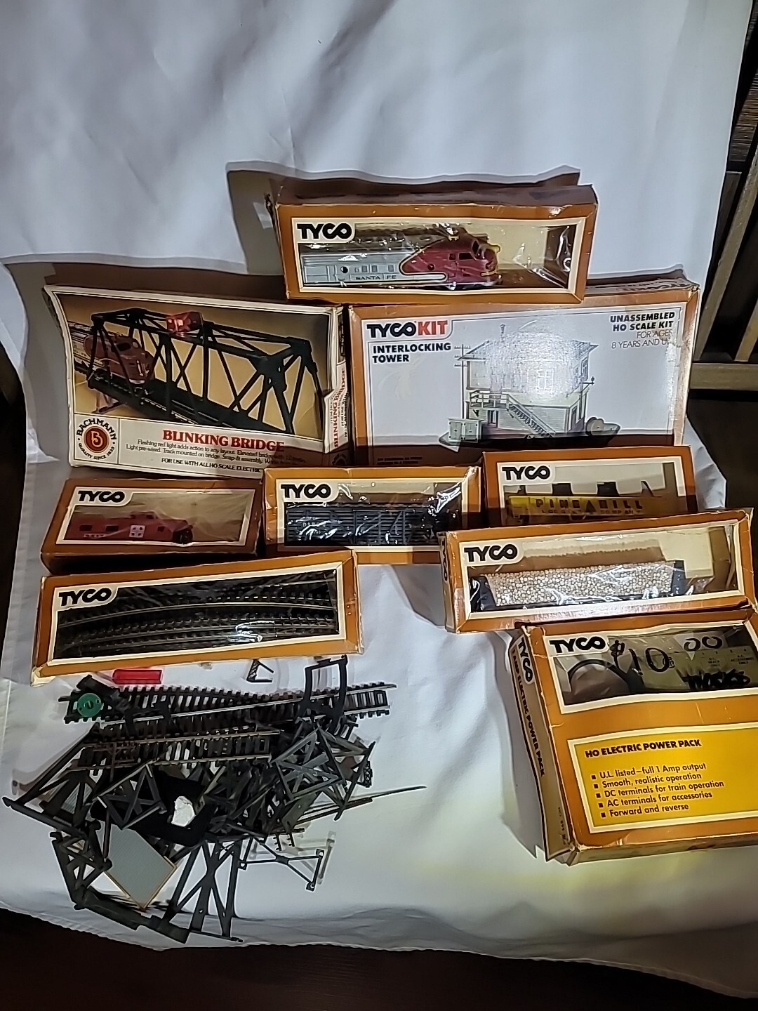 Vintage Tyco Train Set 1970'S! Santa Fe 1102, power pack, etc. | eBay
