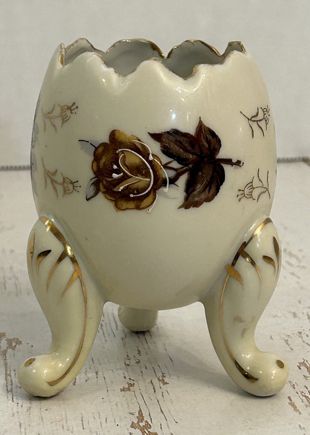 Vintage Napcoware Porcelain White Yellow Flowers Cracked Egg Tri Footed ...