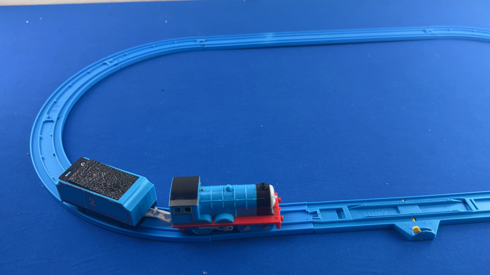 Trackmaster TALKING EDWARD & TENDER 2013 Thomas & Friends Motorized ...