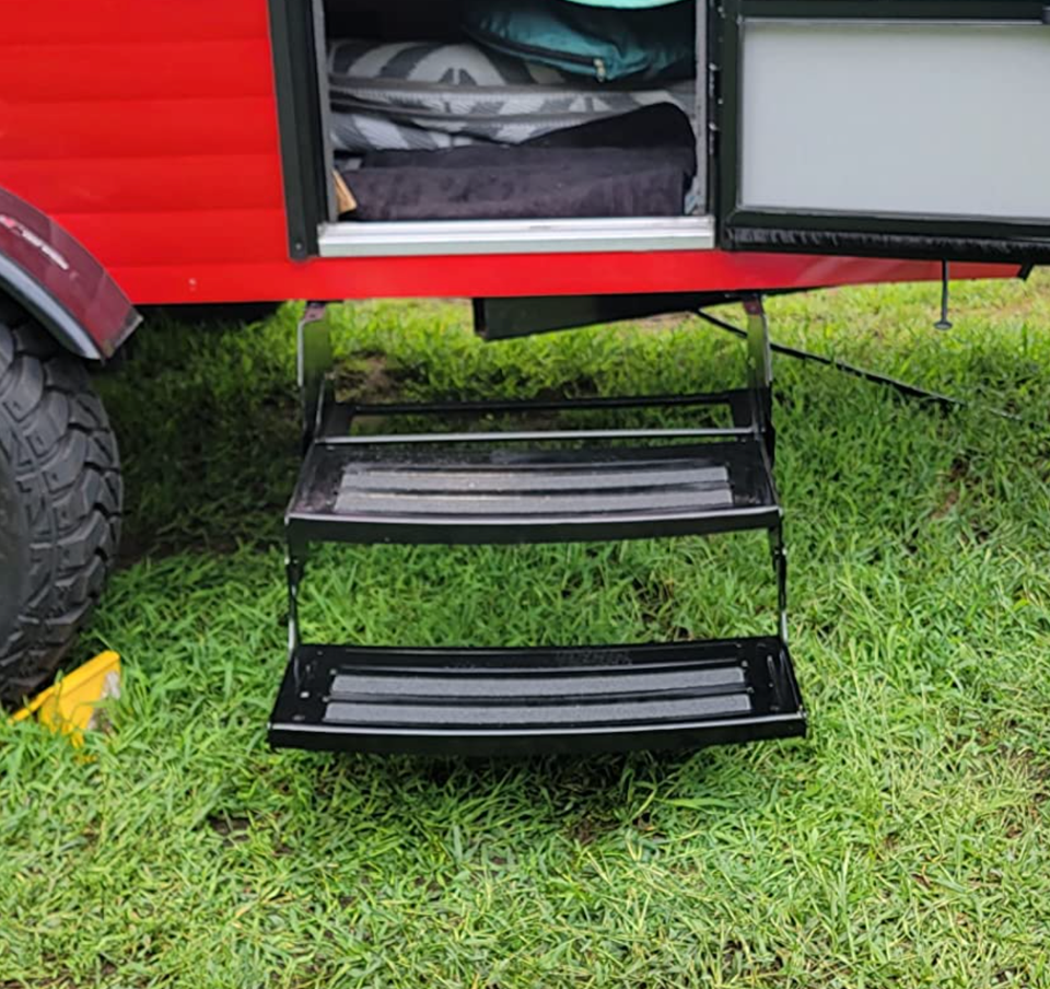 24" Steel RV Entry Steps Anti Slip Foldable Pull Out Step for Trailer ...