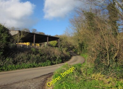 Photo 6x4 Old Walls Hill Ash Hill/SX9173 The lane passes barns close to ...