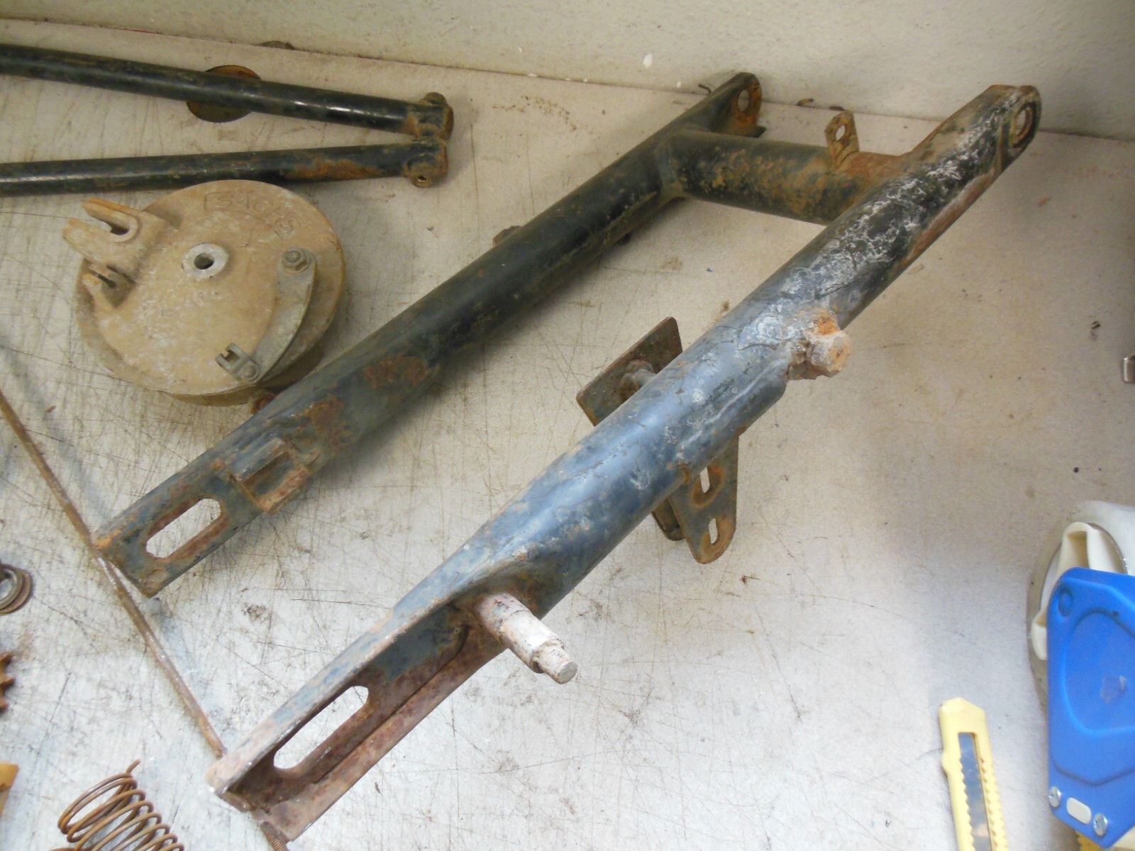 69-72 DKW Hercules Sachs 125 Sub Frame Skid Plate Clutch Swingarm Etc ...