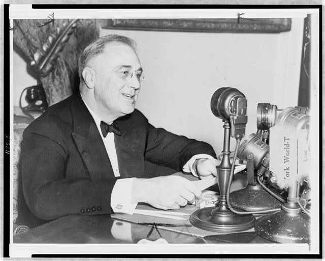 Franklin D Roosevelt Fireside Chats