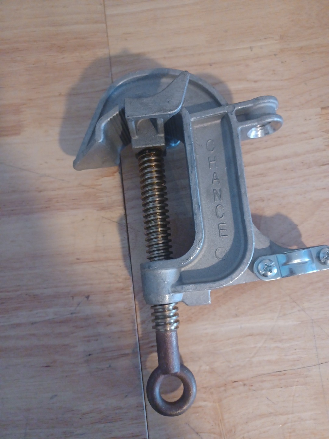 HUBBELL CHANCE C6002256 Ground Clamp C Type 35kA Grade 5H 2" Jaw ...