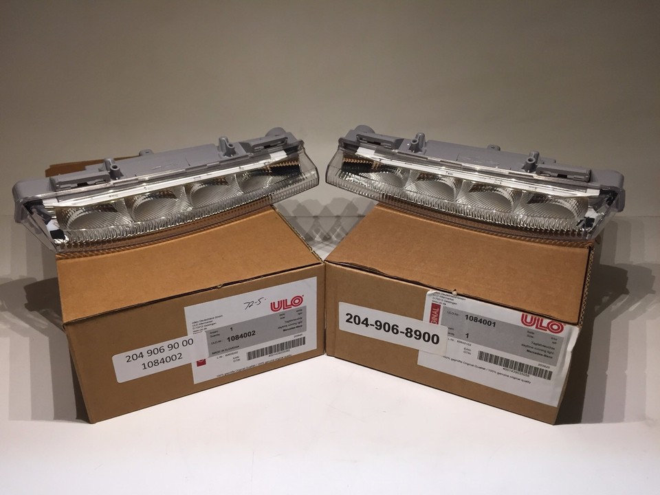 Mercedes Front Daytime Running Fog Light Set LED OEM ULO 2049069000 / ...