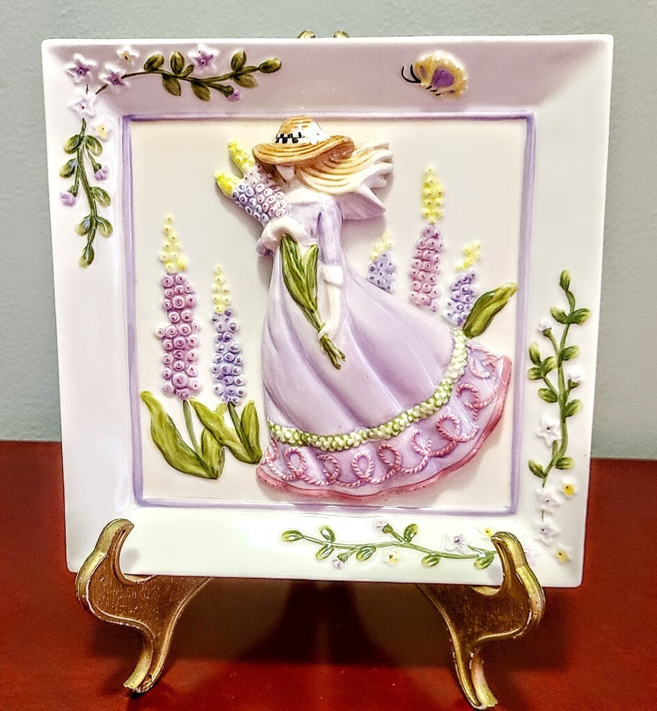 Pair of Collections Etc 3D Garden Girls w/ Flowers Ceramic Wall Plaques ...