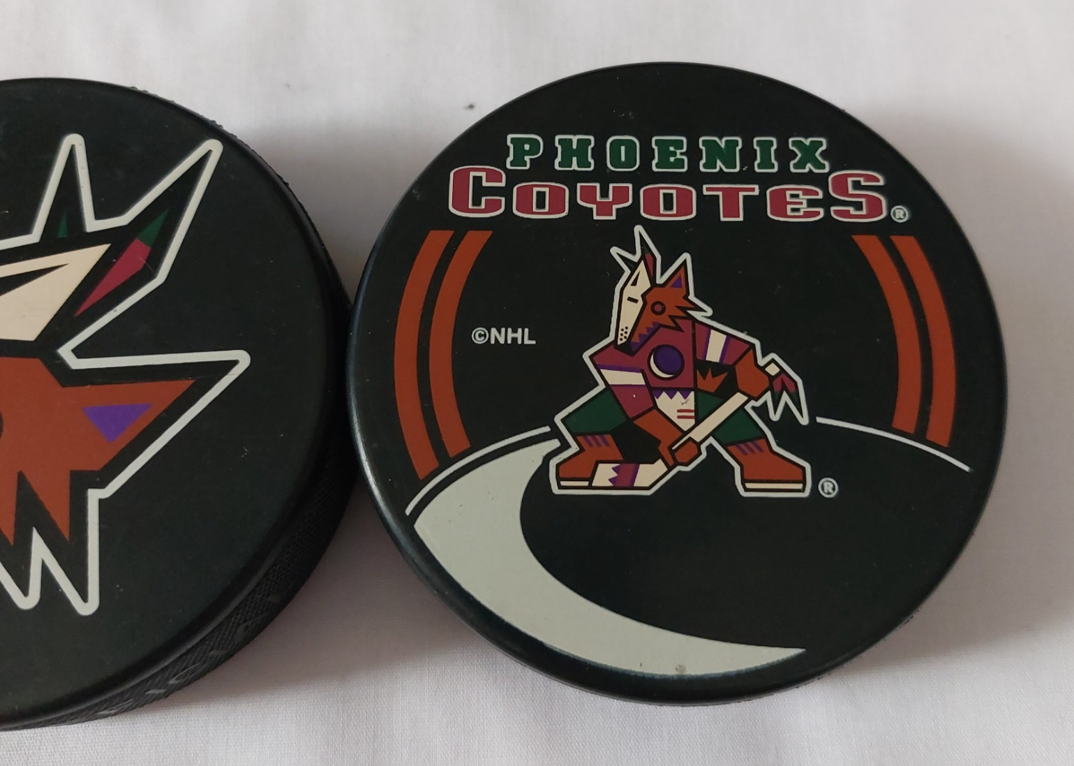 Vintage LOT 3 NHL Phoenix Coyotes Close-Up Team Logo Hockey Pucks ...