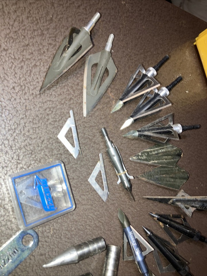 Broadhead And Arrow Tip Lot Bear Hilbre Muzzy Rocket | eBay