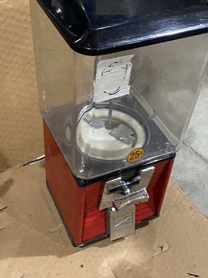 Northwestern Super 60 Quarter Candy Peanut, Skittles MMs Machine ...