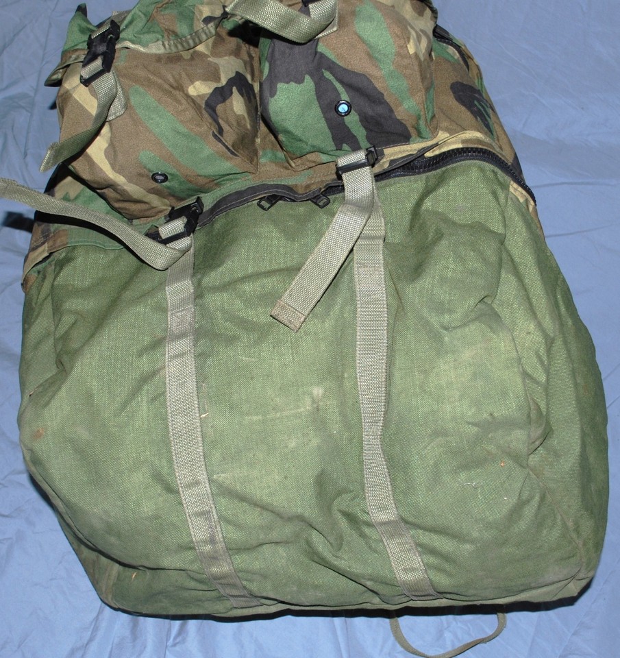 USGI Woodland Camo Crew Equipment Bag Good Condition | eBay