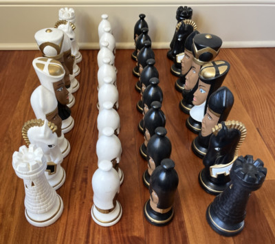 Duncan Mold Hand Painted Vintage Ceramic Medieval Chess Set 8" King ...