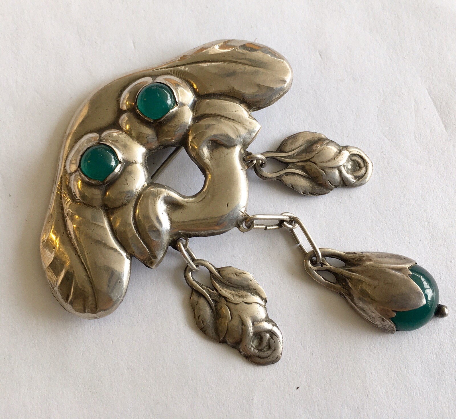 Antique 830 Silver Drippy Pin With Chrysoprase - Gem