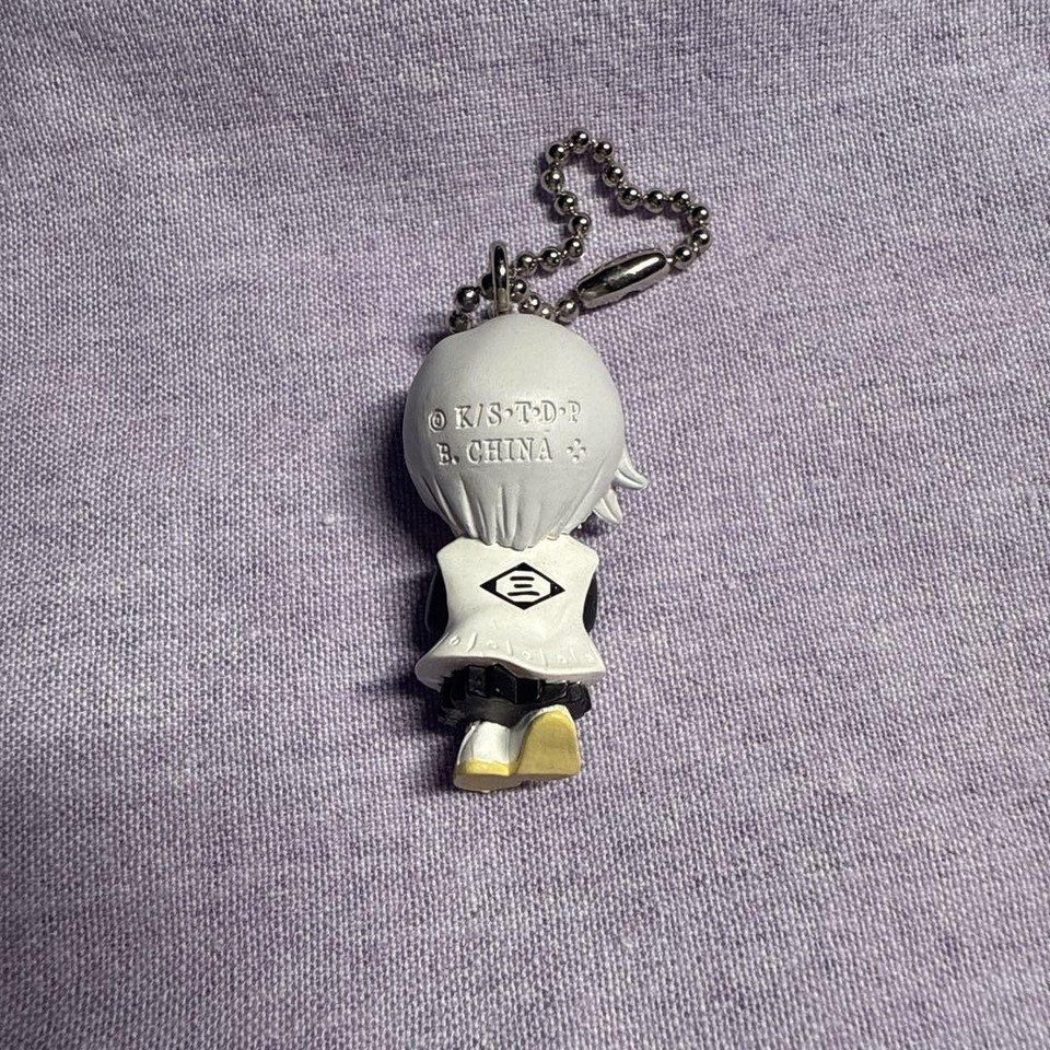 BLEACH Ichimaru Gin Keychain | eBay