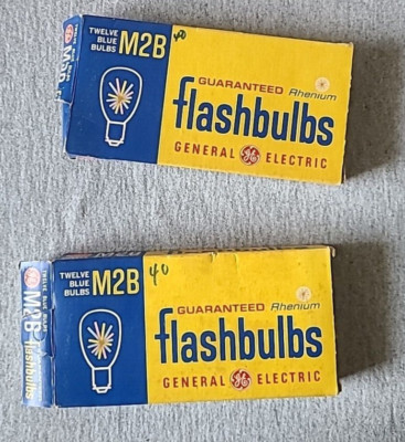 Vintage GE Photo Flashbulbs M2B - 12 blue, 3 white | eBay