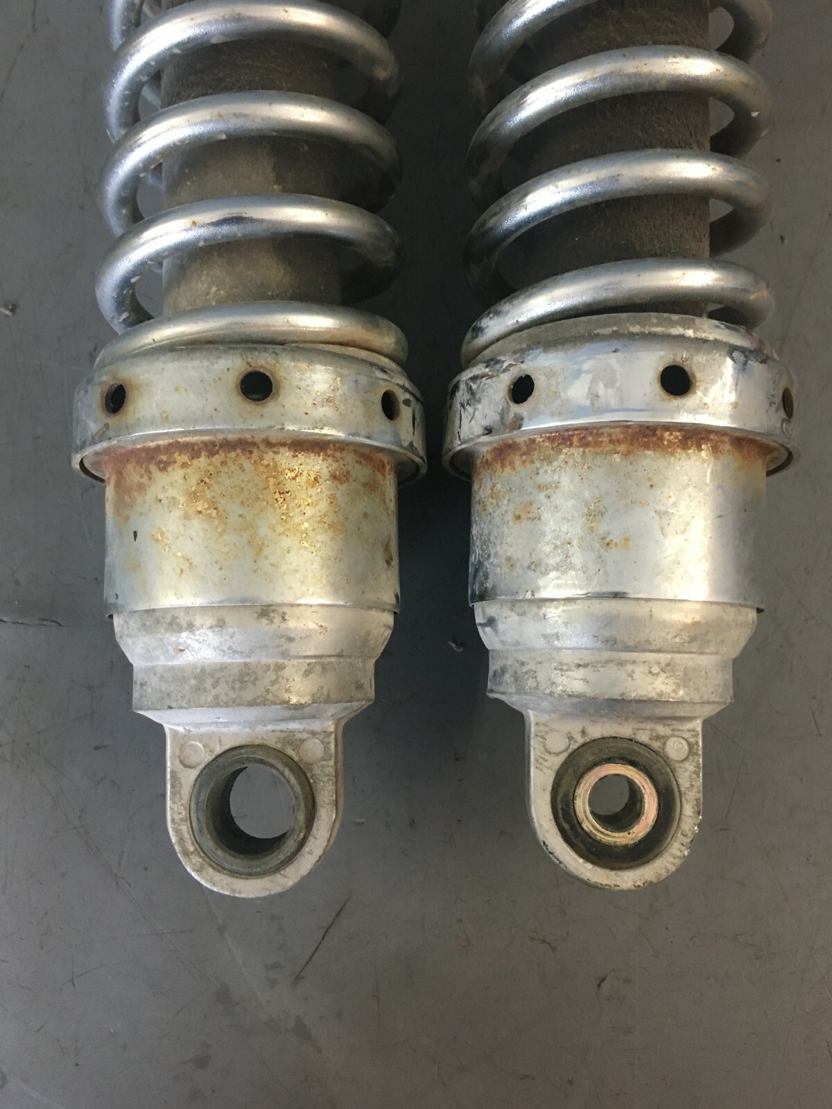 1984 84 85 Honda Shadow VT700C VT700 700 Rear Shocks 12.5" springs ...