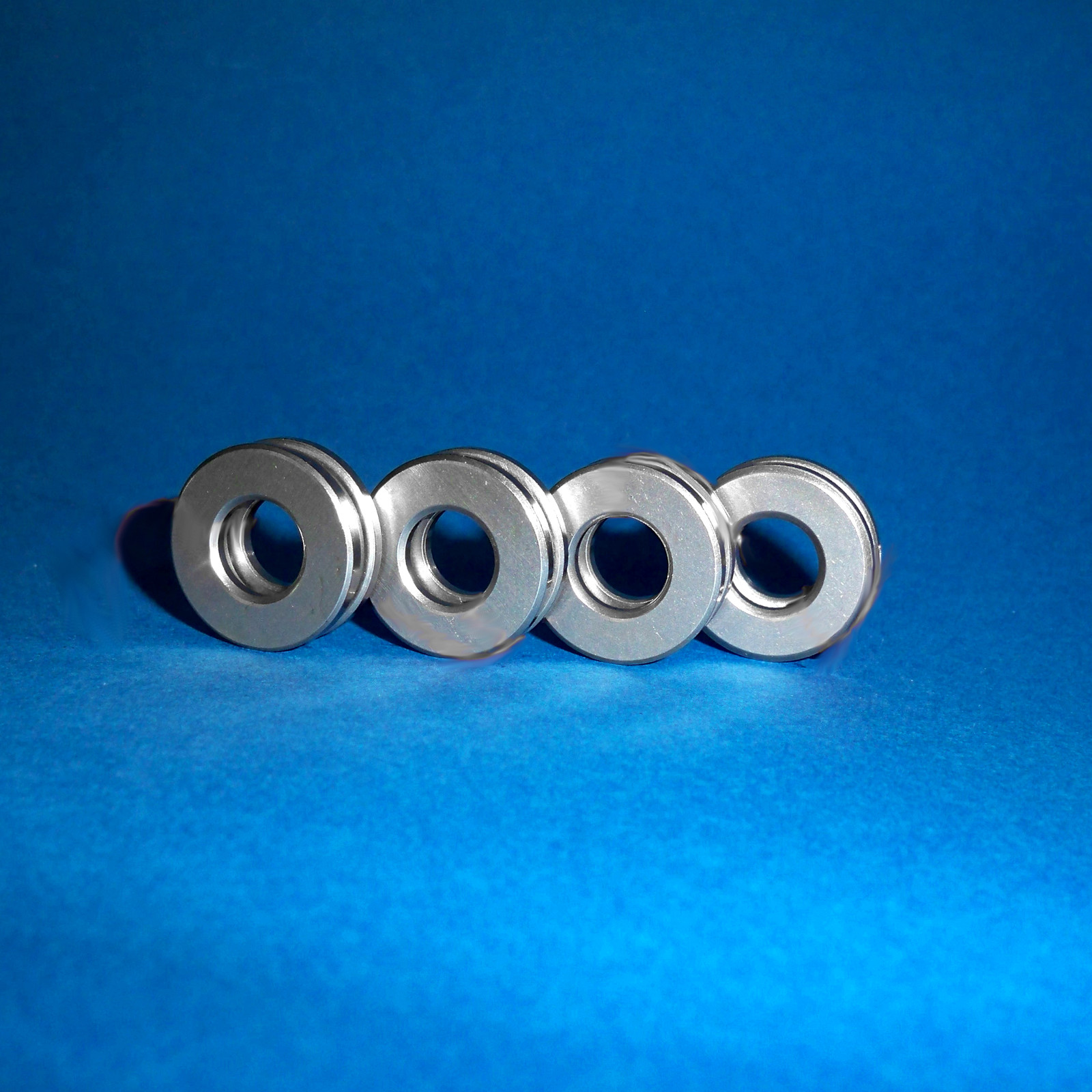 4 Axiallager / Axial Kugellager / Drucklager F10-18M / 10 x 18 x 5,5 mm ...
