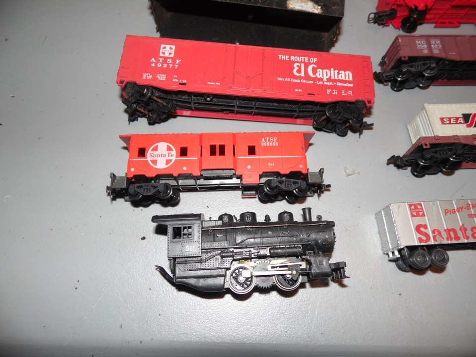 Vintage Model Railroad Track and Train Cars (w/ Locomotive) Large Lot ...