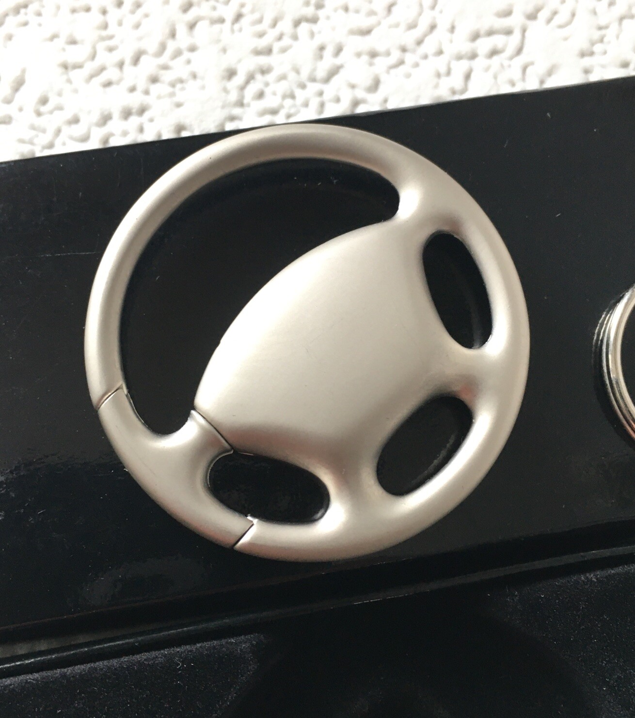 Keychain Volkswagen VW Steering Wheel Shaped Metal Spring Key Fob Ring ...