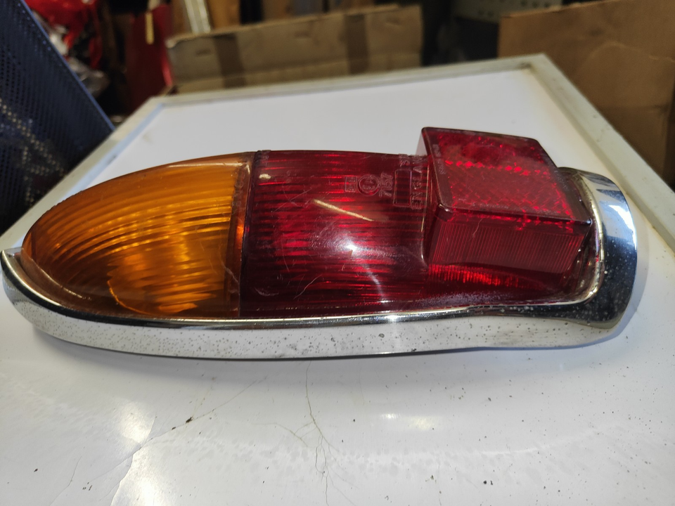 AUSTIN MORRIS 1100 MK1 BMC RILEY ELF WOLSELEY HORNET L695 REAR LIGHT ...