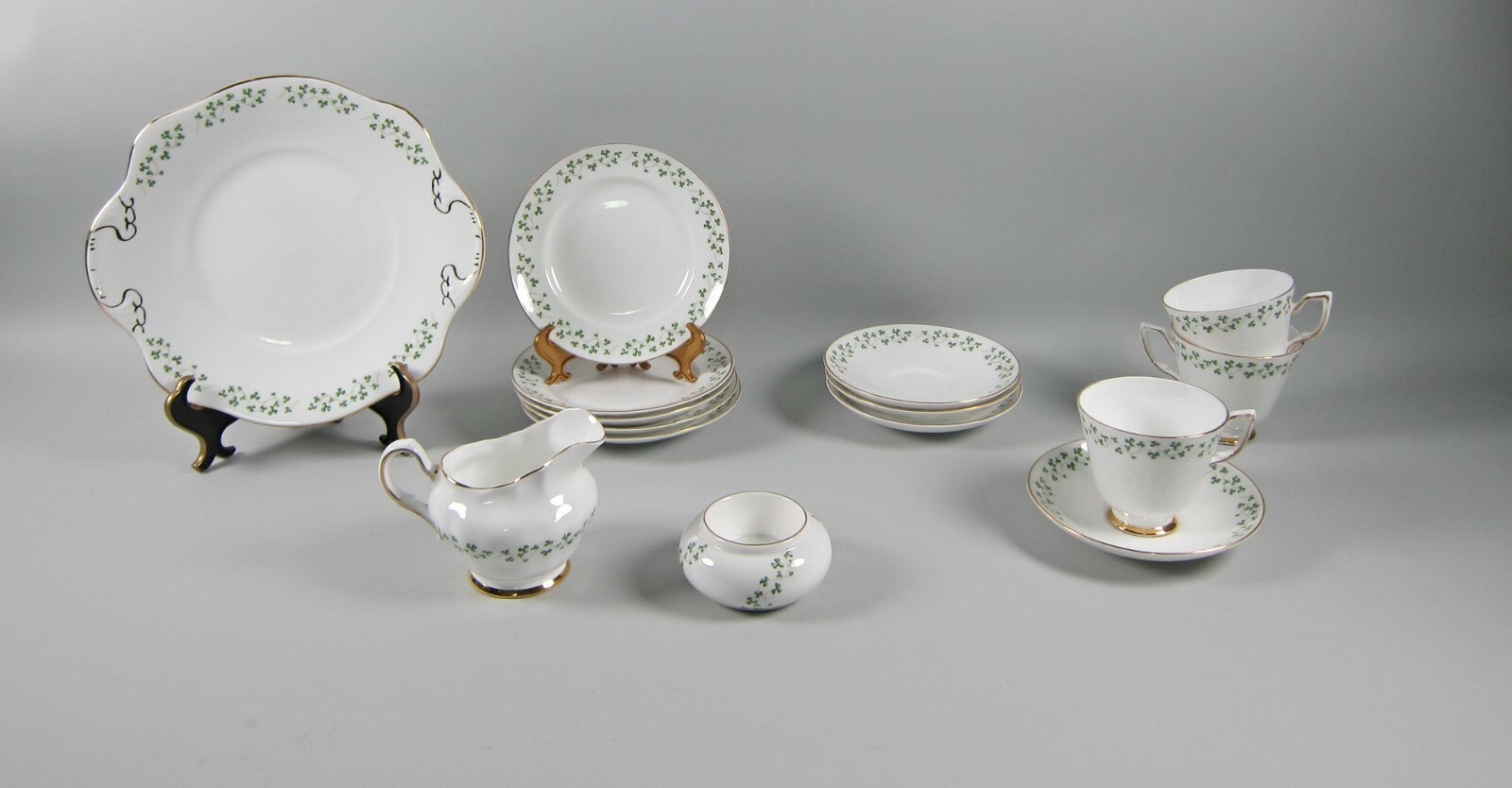 Royal Tara China SHAMROCK Lot of 15 Dinnerware Cup & Saucer, Bread ...