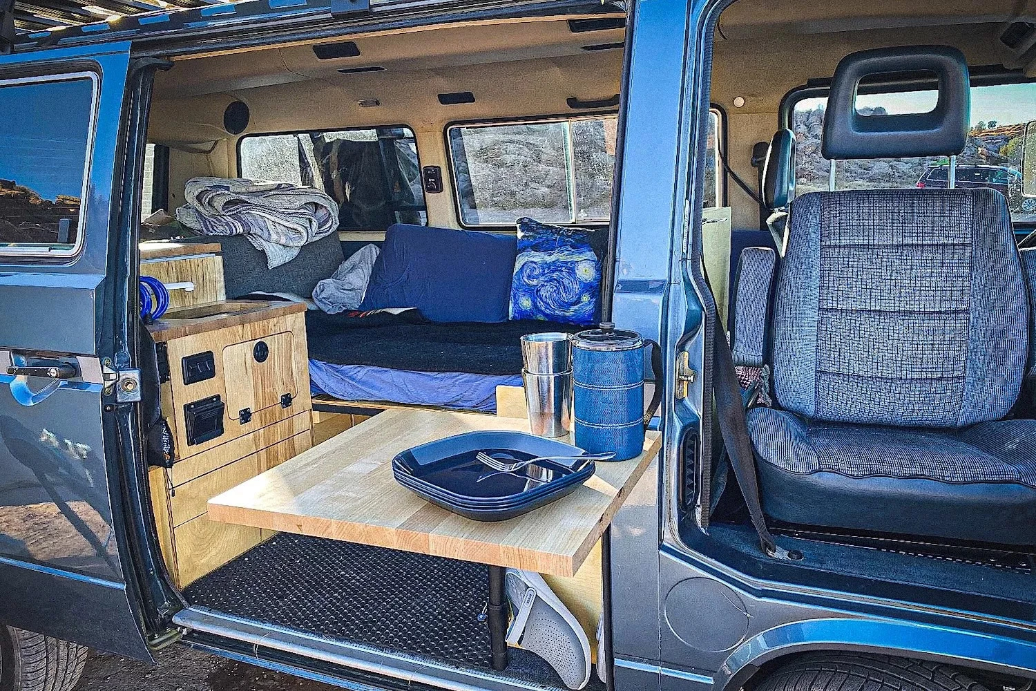 4WD VW Vanagon Is a Self-Contained Overlander
