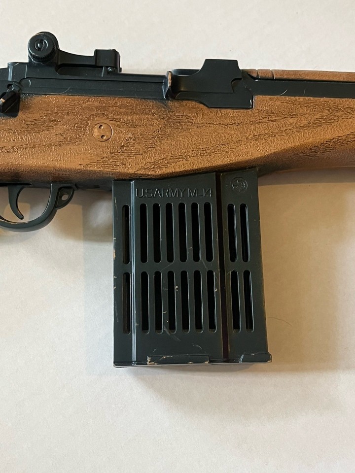 Vintage Marx US Army M14 Toy Rifle 2DD Batteries. Works Very Nice !! | eBay