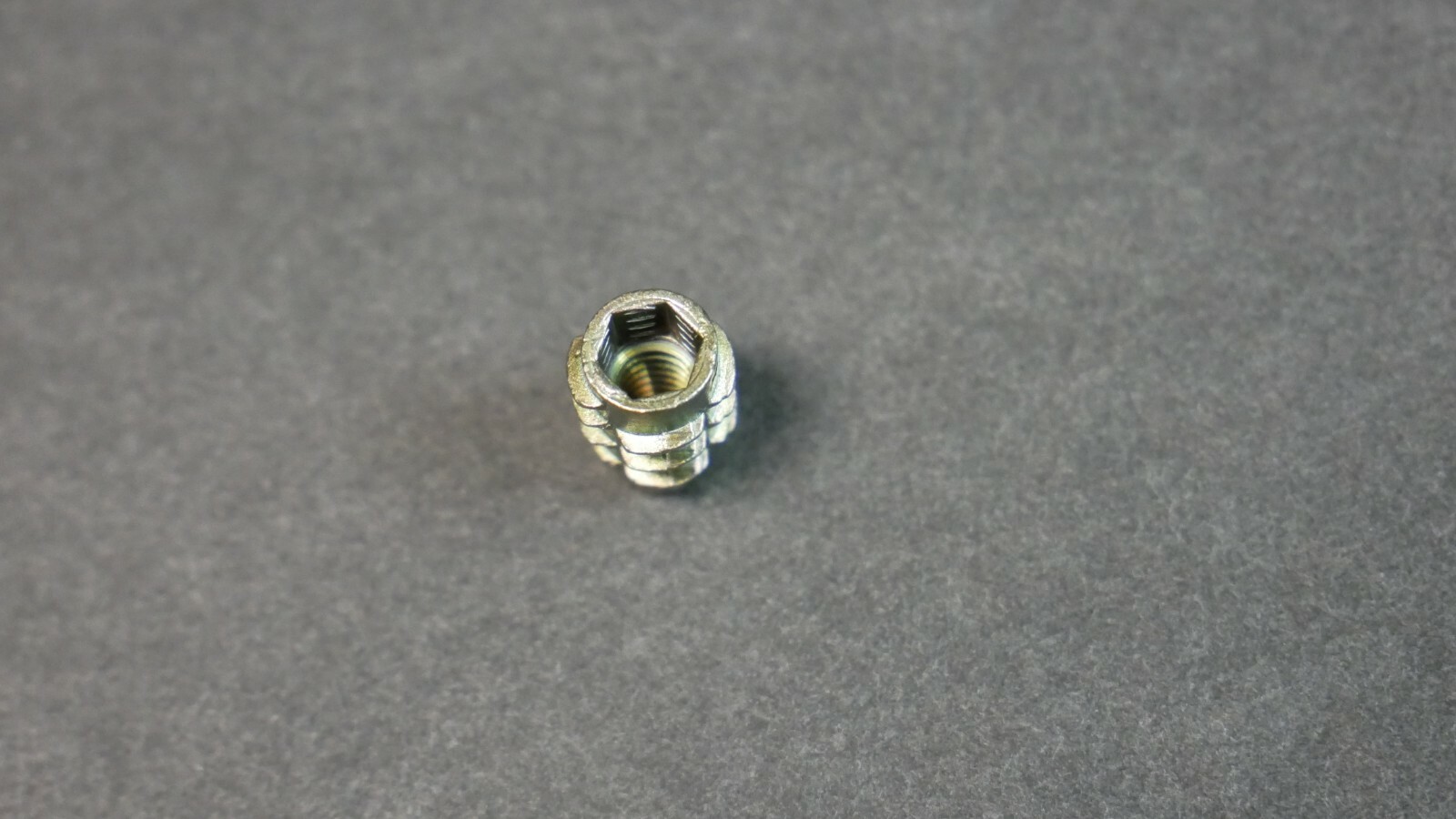 #8-32 1 1/2" Long Electric Guitar Neck Bolts with .394" Threaded ...