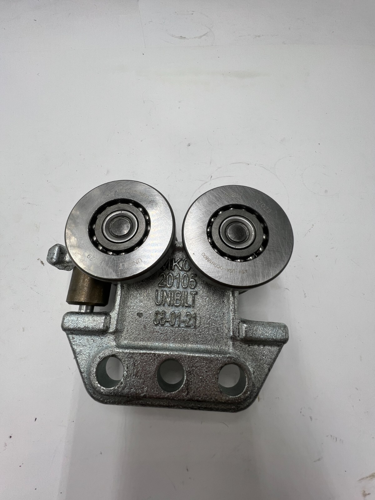 MK01 20105 UNIBILT Manual Trolley Overhead Conveyor *Pictured Item Only ...