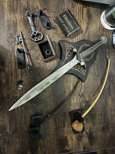 Lord Of The Rings / The Hobbit Replica Prop Lot: Noble Collection & Weta | eBay