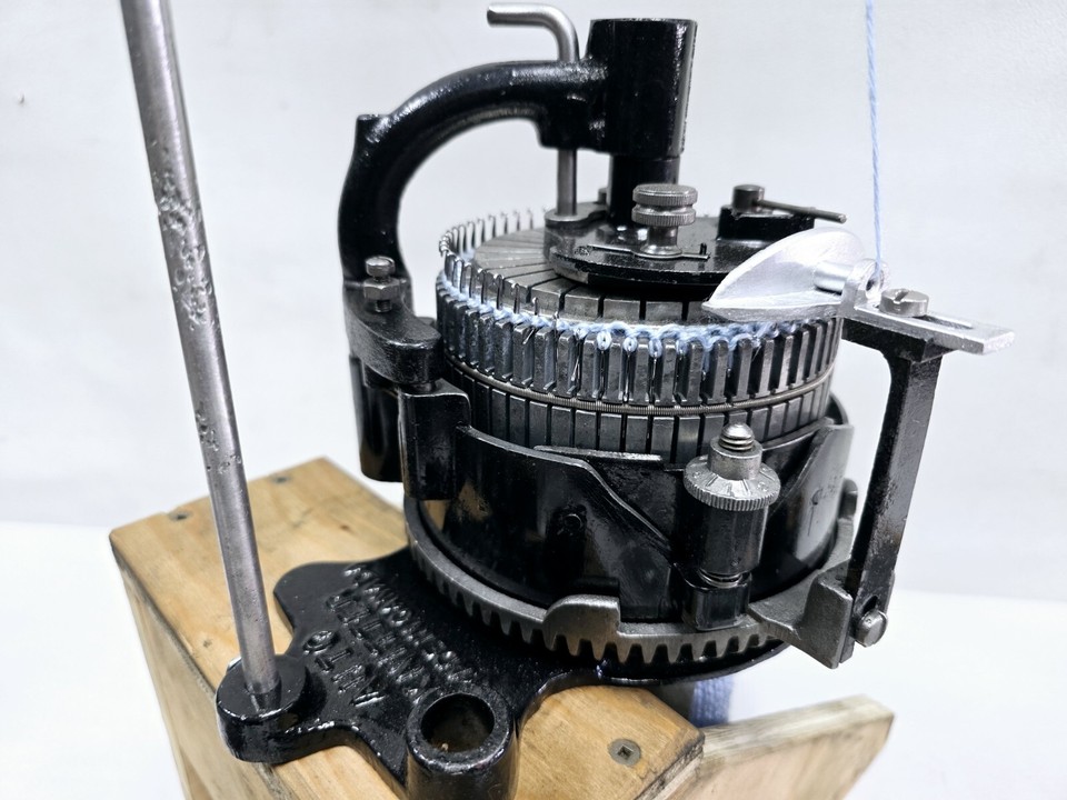 VTG AUTO-KNITTER SOCK KNITTING MACHINE 2 CYL 60/80 2 RIB 30/40 WITH NEW ...