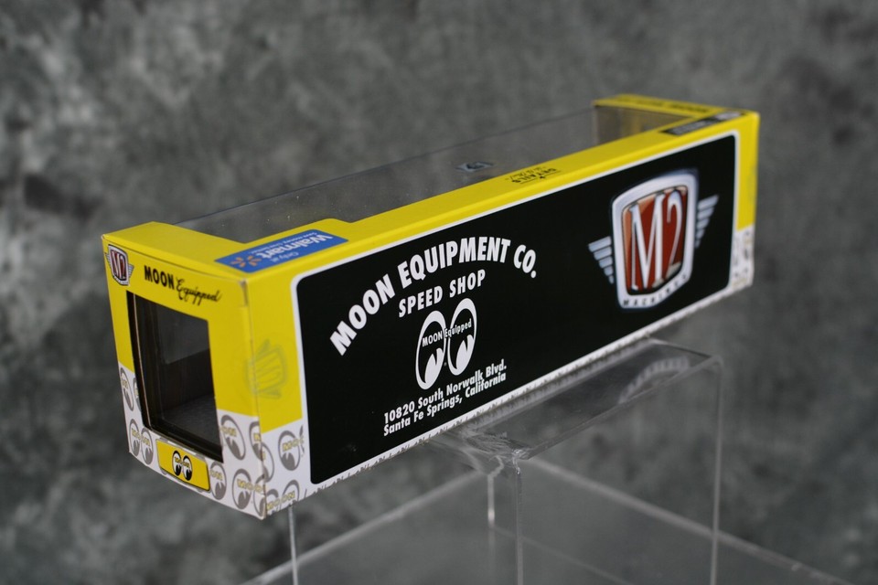 M2 Machines 1:64 Auto Race Haulers 57 Mack Model N & 69 Datsun Bluebird ...