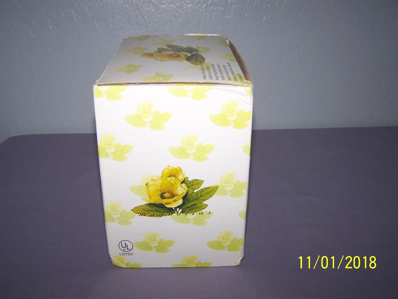 Vtg NIB Porcelain Magnolia Night Light double flowers on branch Table ...